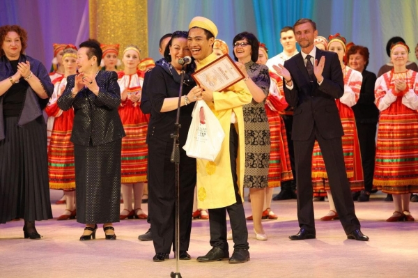 The Bittersweet Glory of a Vietnamese Opera Singer in Russia | Vietnam ...