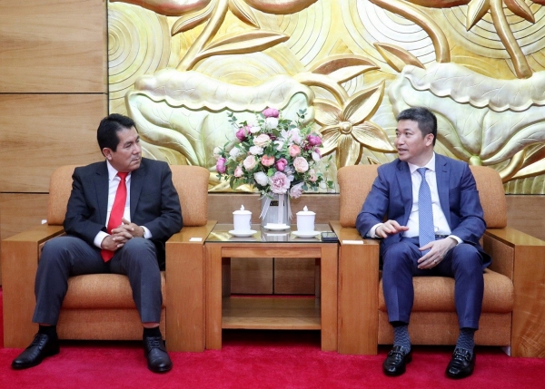 Peruvian Communist Party Looks to Consult Vietnam"s Path to Socialism ...