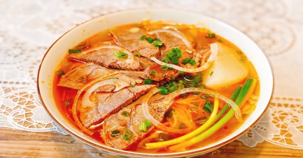 Homemade recipe for "Bun Bo Hue" (Hue style beef noodle soup) with ...