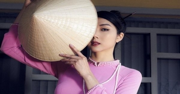 Overseas Vietnamese supermodel promotes traditional Ao Dai in US’s ...