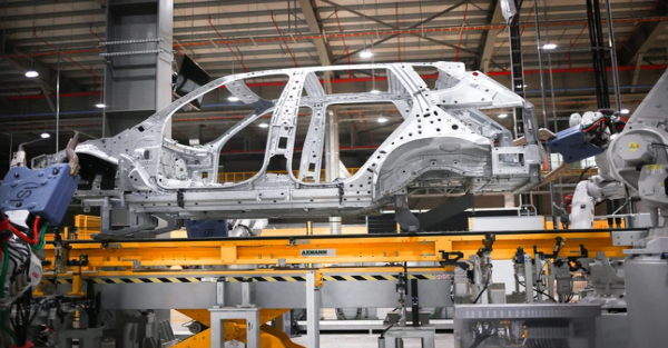 Foxconn and VinFast explore partnership, talks focus on batteries, EV parts | Vietnam Times