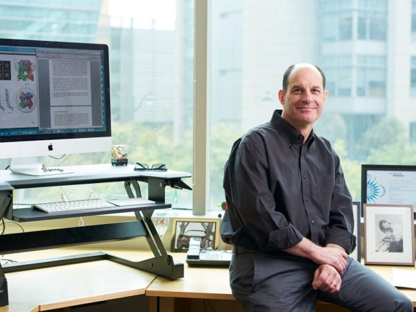 Biography of American Scientist David Julius: Early Life, Career ...