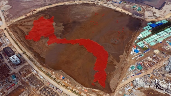 1,700 Cars to Form a Giant Map of Vietnam | Vietnam Times